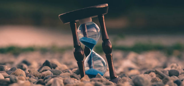 Psychological Time vs Clock Time: Why Is It Bad? - Shortform Books