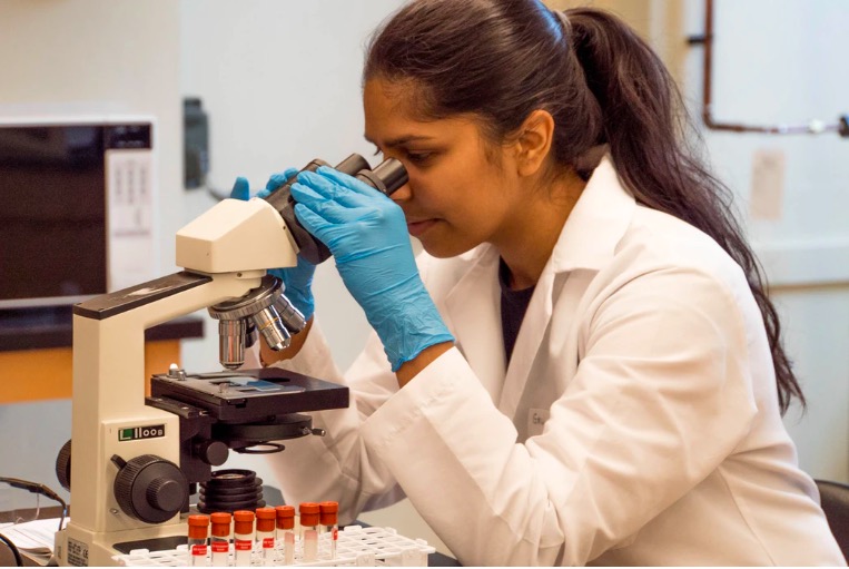 Theranos Edison Machine Falls Short on Promises - Shortform Books