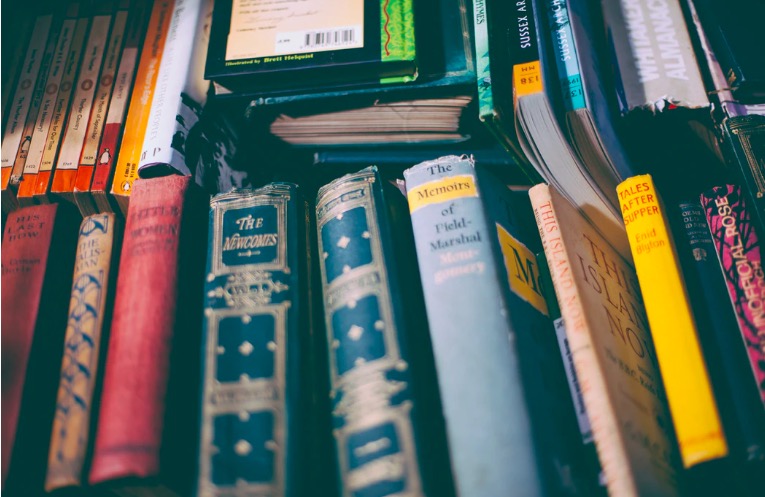 How to Collect Stories for Your Business & Use Them Well - Shortform Books