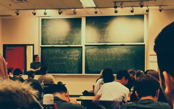 Building Student Confidence in the Classroom: 5 Tips - Shortform Books