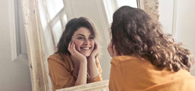 Social Mirror Theory: How Others View You Matters - Shortform Books
