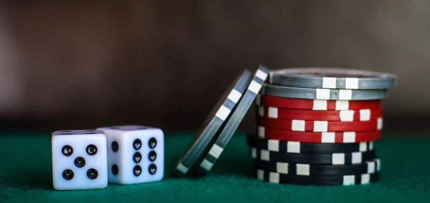 Consistency Bias: Don't Double Down on Bad Decisions | Shortform Books