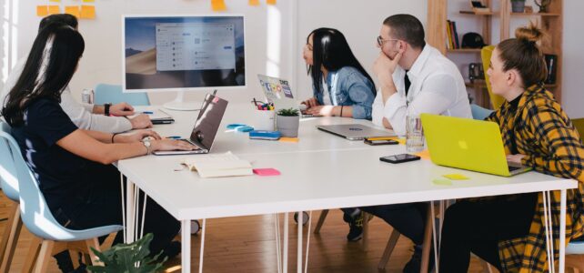 Top-Down Organizational Structure: Does it Work? - Shortform Books