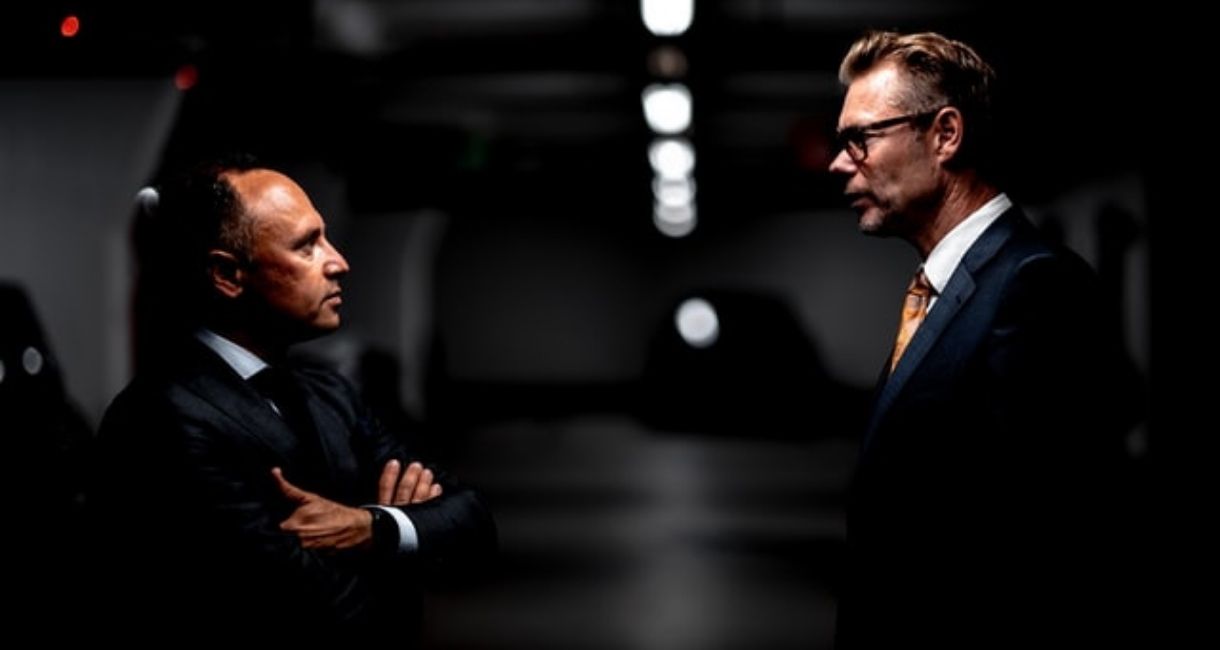 The Ackerman Model: How to Negotiate Like the CIA | Shortform Books