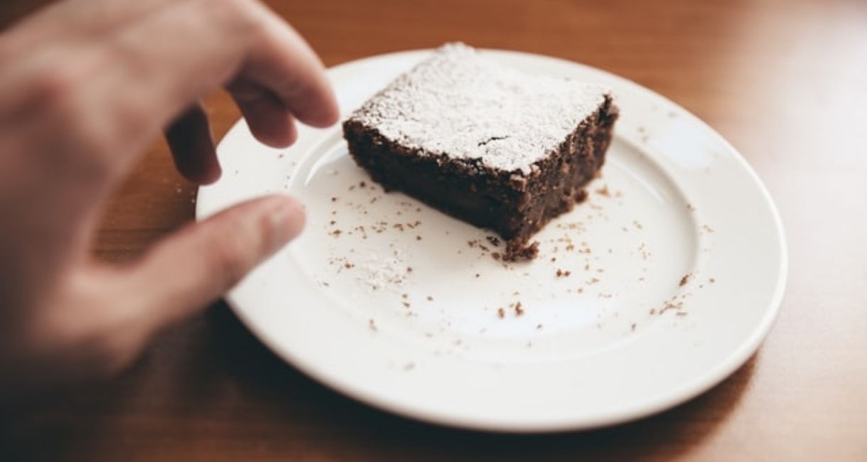 How to Resist Temptation: 3 Proven Tips - Shortform Books