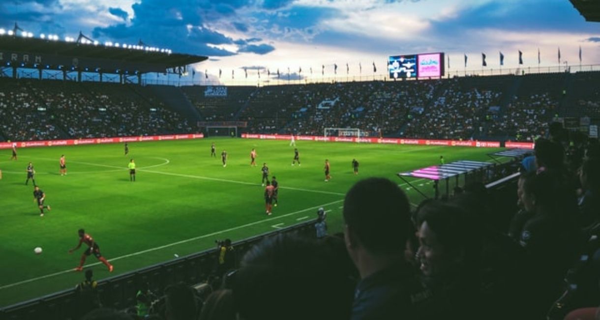 Donald Trump and the USFL: Was the Risk Worth It? | Shortform Books