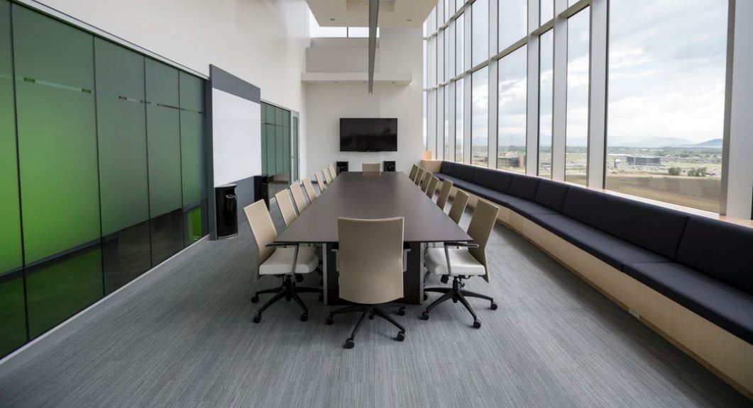 A Look at Scrum vs. Traditional Project Management | Shortform Books