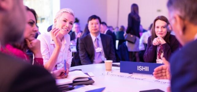 Your Professional Circle Must Have These 4 People - Shortform Books