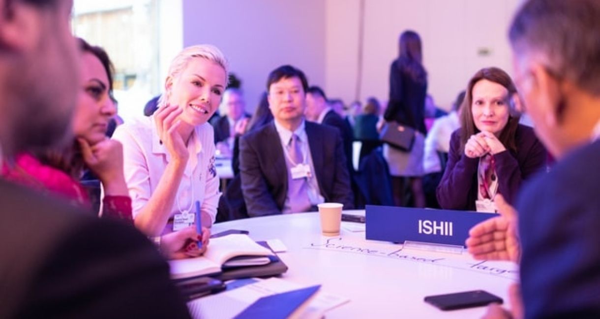 Your Professional Circle Must Have These 4 People | Shortform Books