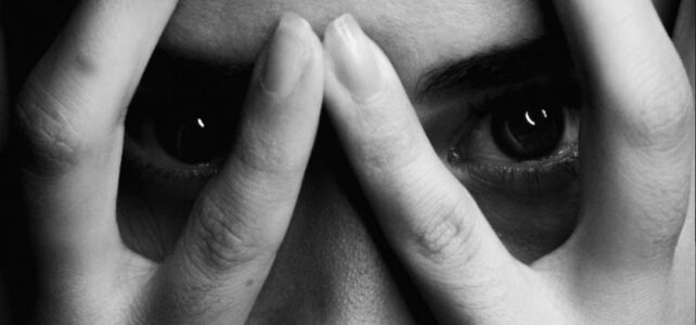 Here's What Causes Fear and How to Accept Fear - Shortform Books