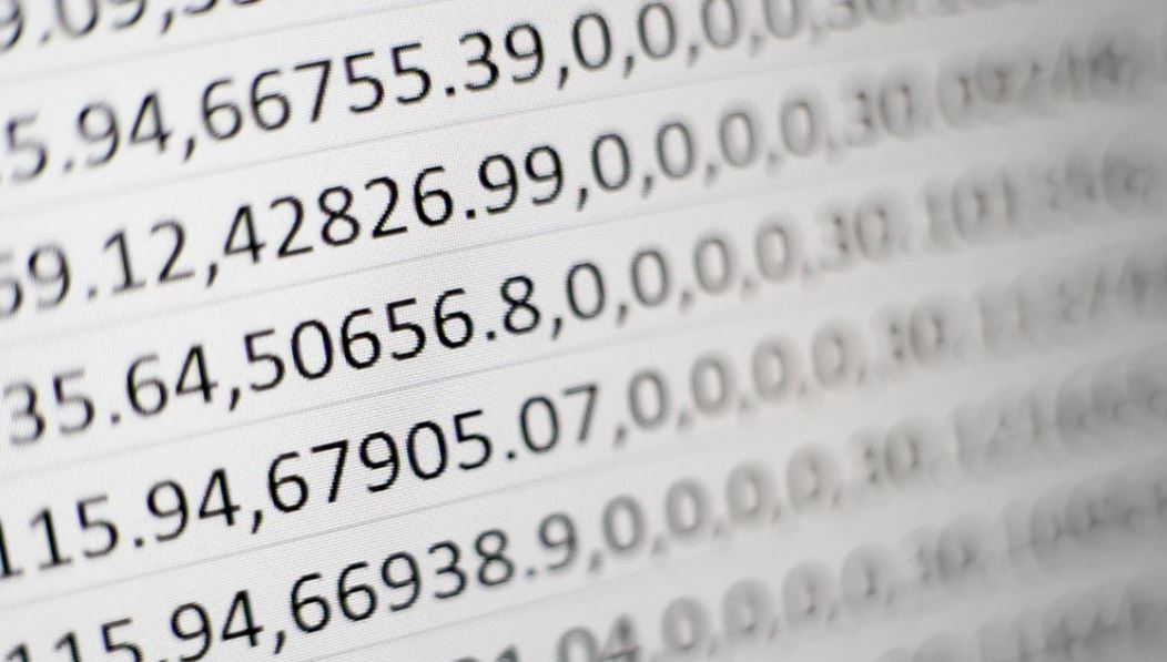 Misleading Statistics: Examples of Techniques Used | Shortform Books