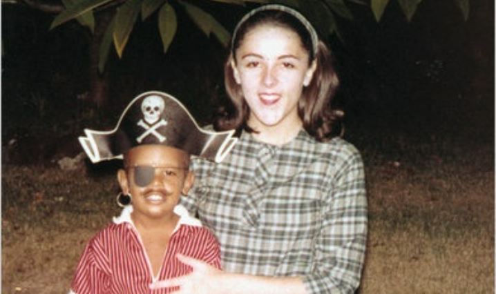 Michelle Learns About Barack Obama's Heritage | Shortform Books