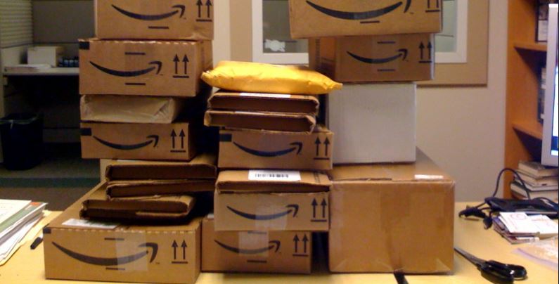 Amazon's Growth: Timeline Of Events From 1996-1999 | Shortform Books