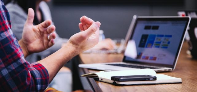 Effective Team Communication: Make It Brief & Early - Shortform Books