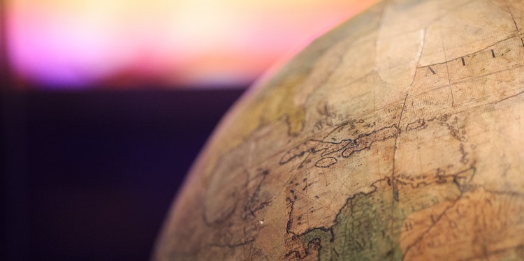 Developing and Navigating Your Personal Worldview | Shortform Books