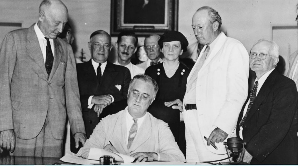 Frances Perkins: A Biography of Self-Sacrifice | Shortform Books