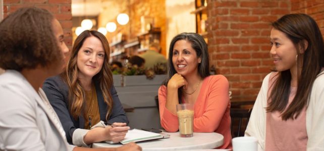 How to Resolve Issues in a Small Group Discussion - Shortform Books