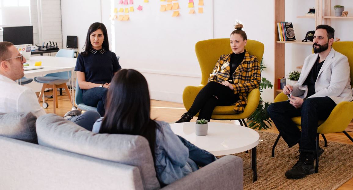 Leading Change Step 2: Form a Guiding Coalition | Shortform Books