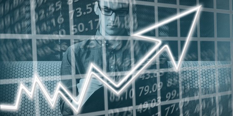 Beyond Average: 7 Examples of Outlier Success | Shortform Books