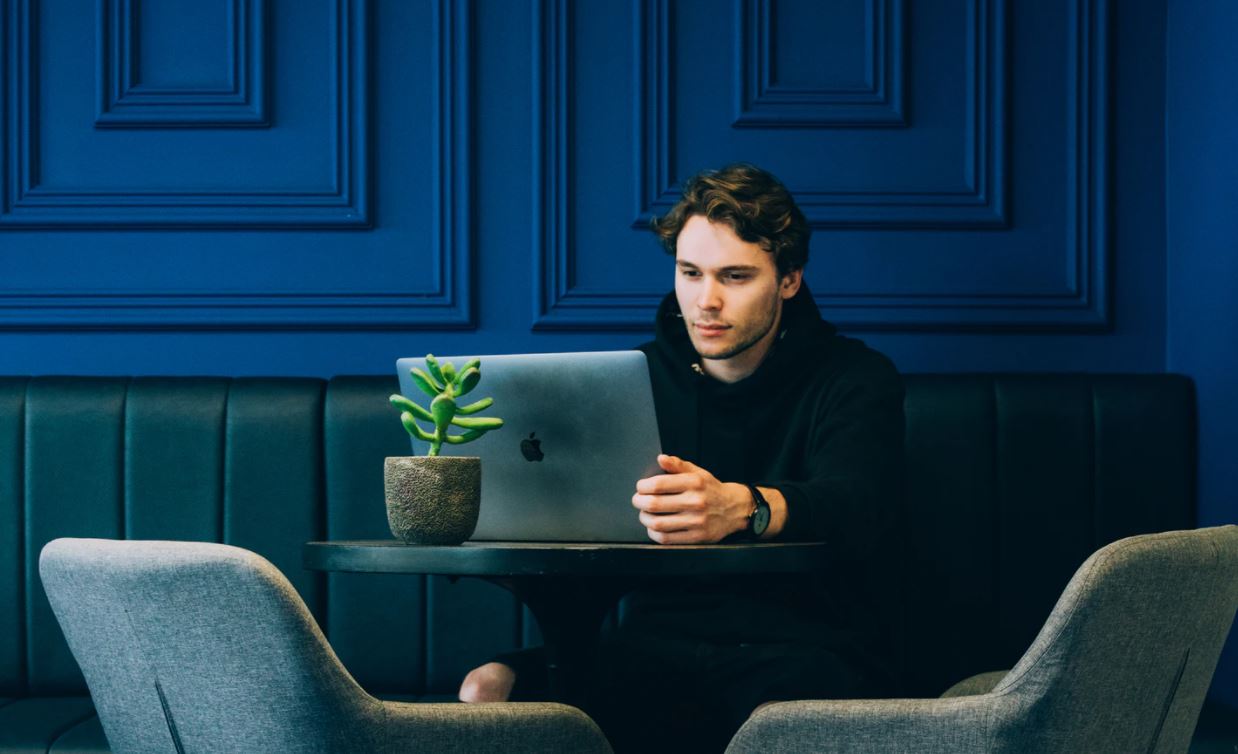 How to Work With a Blue Personality Type | Shortform Books