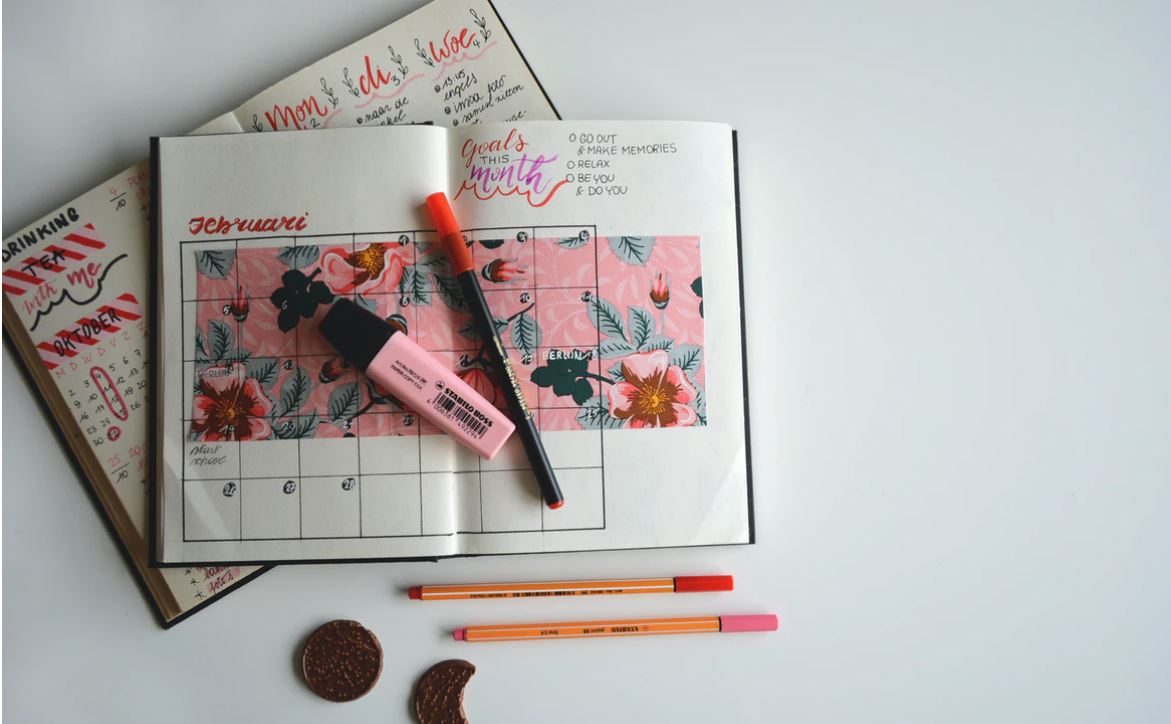 How to Create a Bullet Journal Monthly Log | Shortform Books