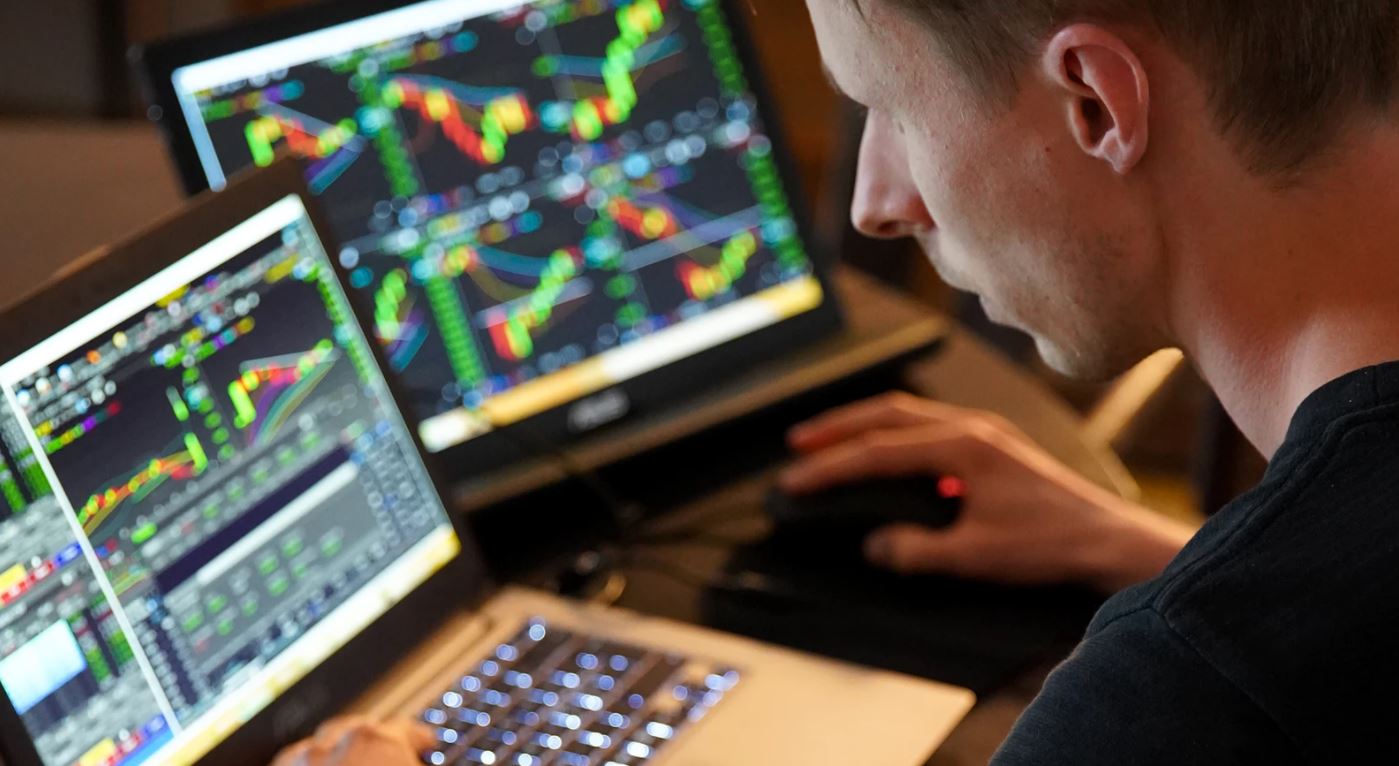 Latency Arbitrage: A Manipulative Stock Trading Tactic | Shortform Books