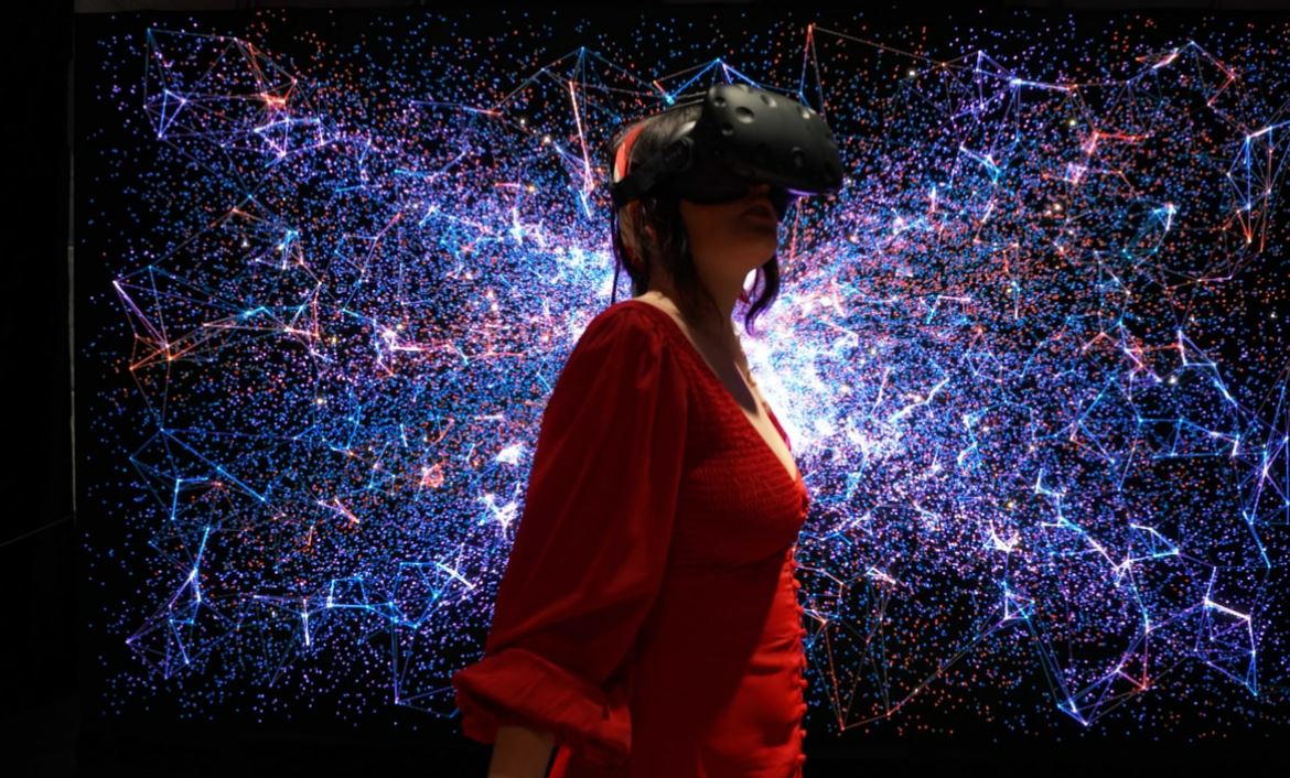 A Look at the Future of VR (Outside of Gaming) | Shortform Books