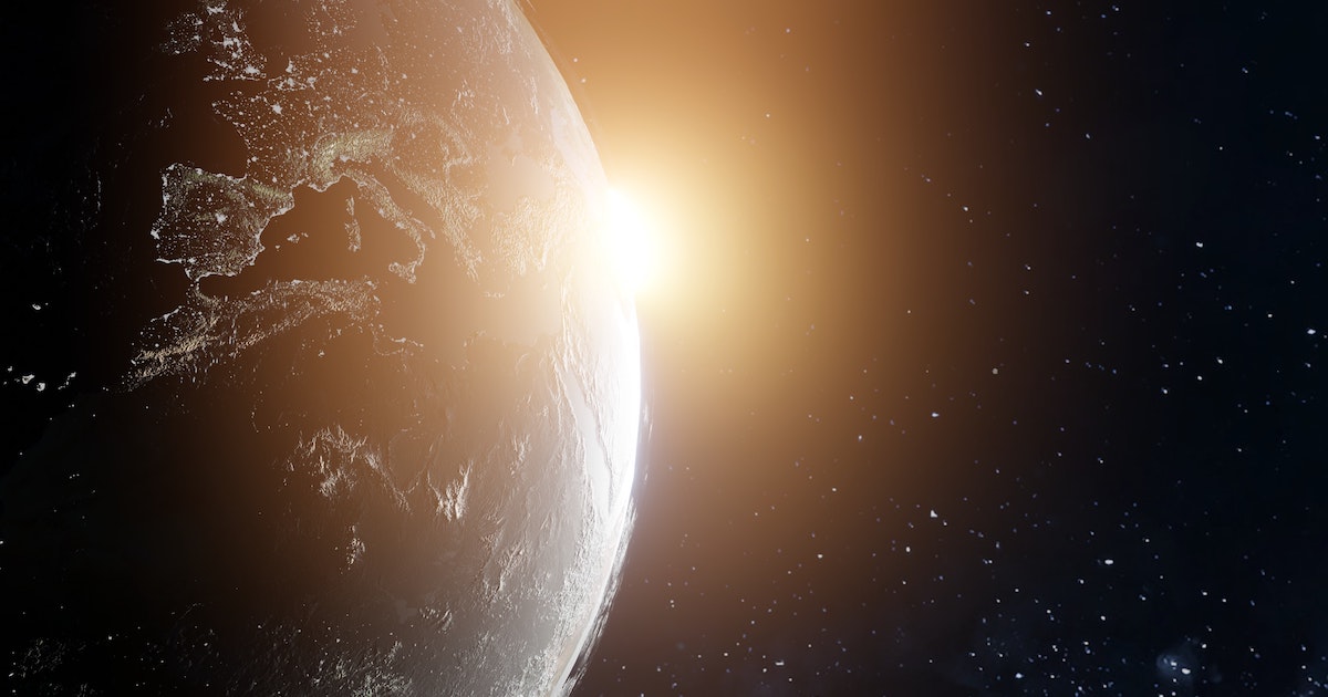 How Was Our Solar System Formed? The Cloud Around the Sun | Shortform Books