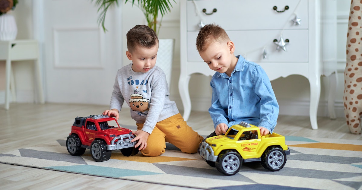 How Do Children Learn Through Play? The Skills of Make-Believe ...