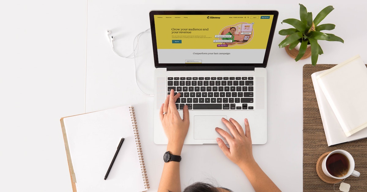 How to Build an Email List: Attract & Connect With Subscribers ...