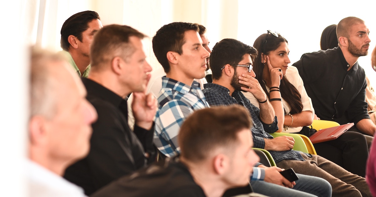 How to Engage an Audience: Open Strong & Connect | Shortform Books