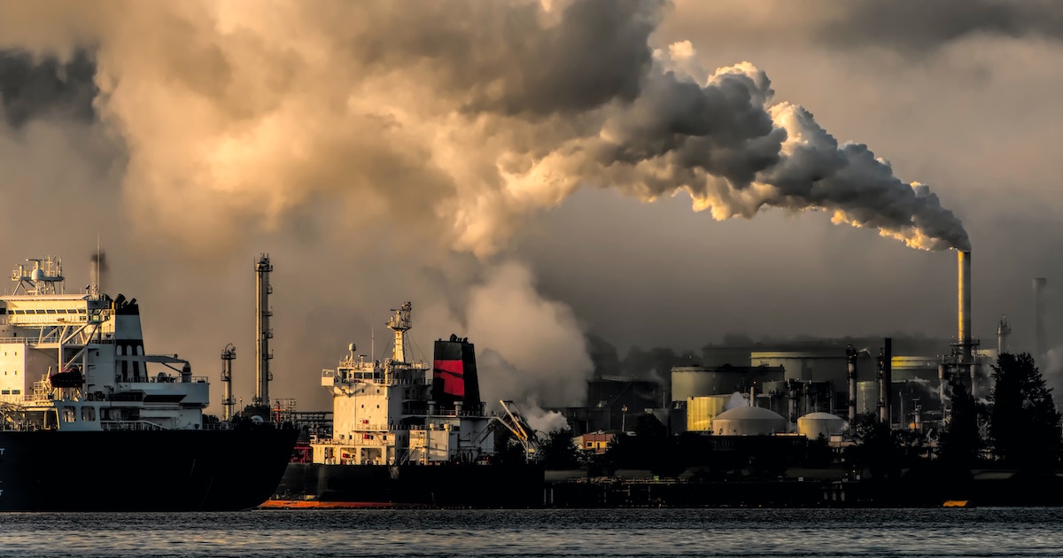 The Geography of Energy: How Nations Compete for Fuel | Shortform Books