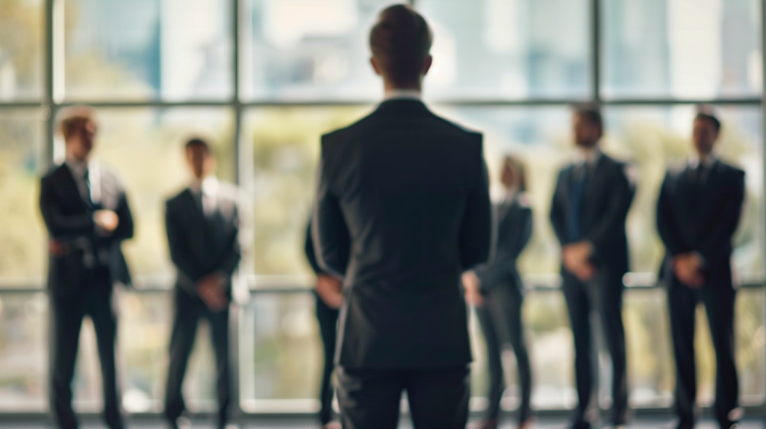 What Is a Functional Manager? The Responsibilities & Skills | Shortform ...